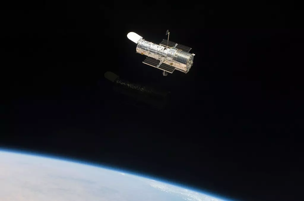 iinjineli NASA reanimated Hubble