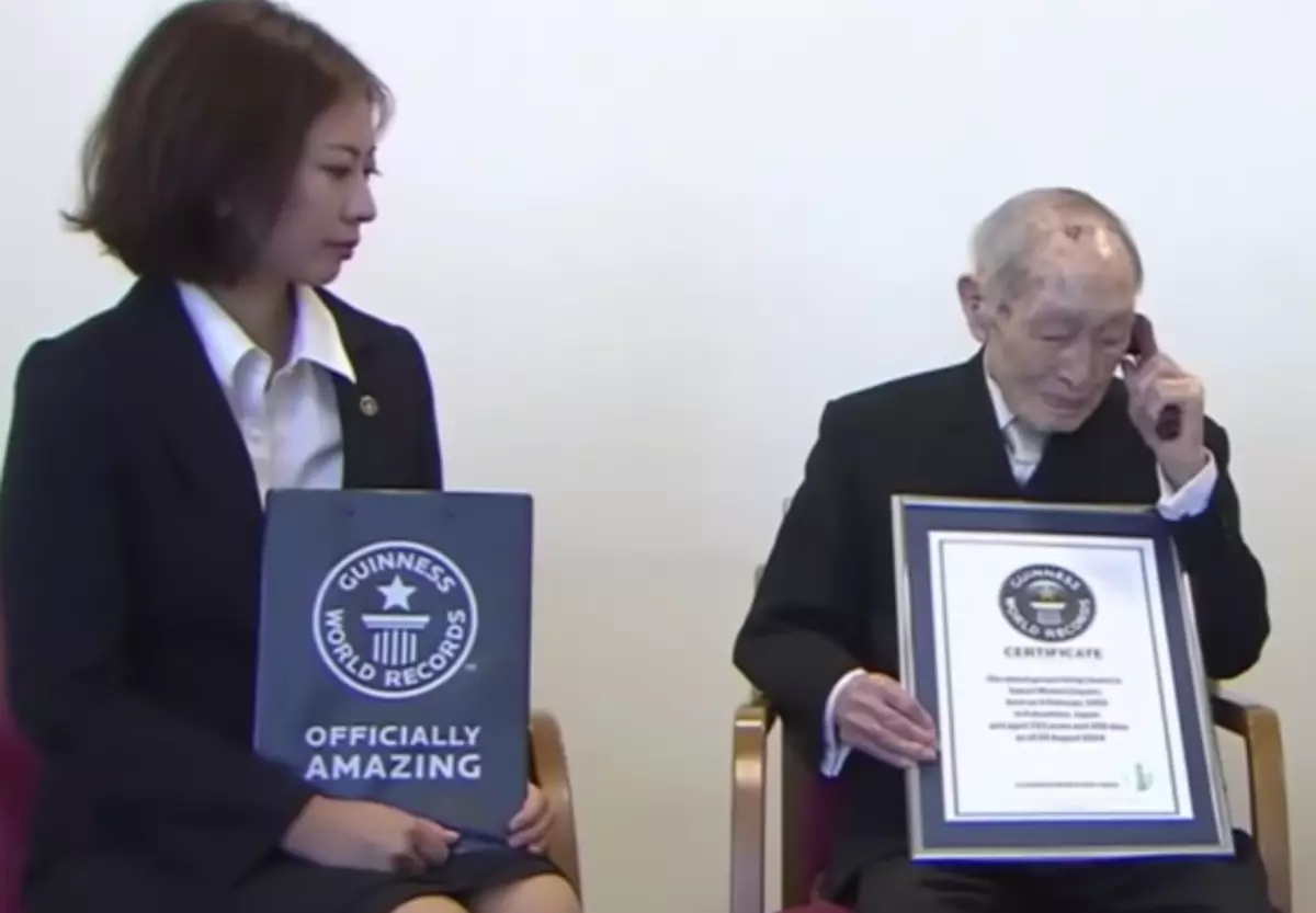 Najstarší muž vo svete zomrel v Japonsku