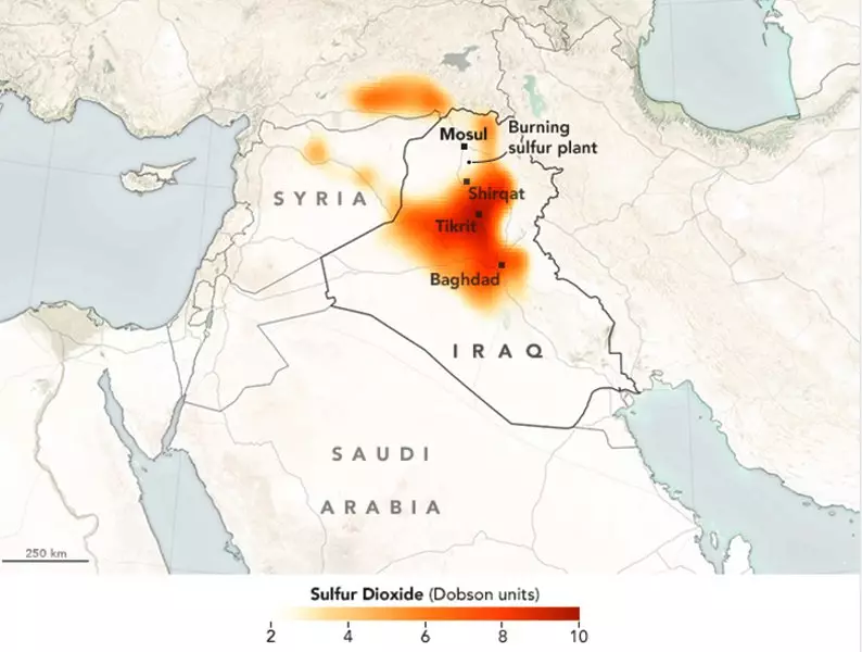有毒な硫黄雲はイラクを覆っています：写真