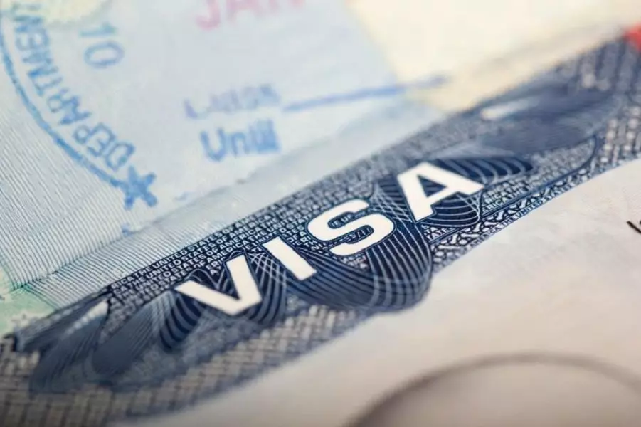 Prosedur pikeun meunangkeun hiji visa di Amérika Serikat nyusahkeun