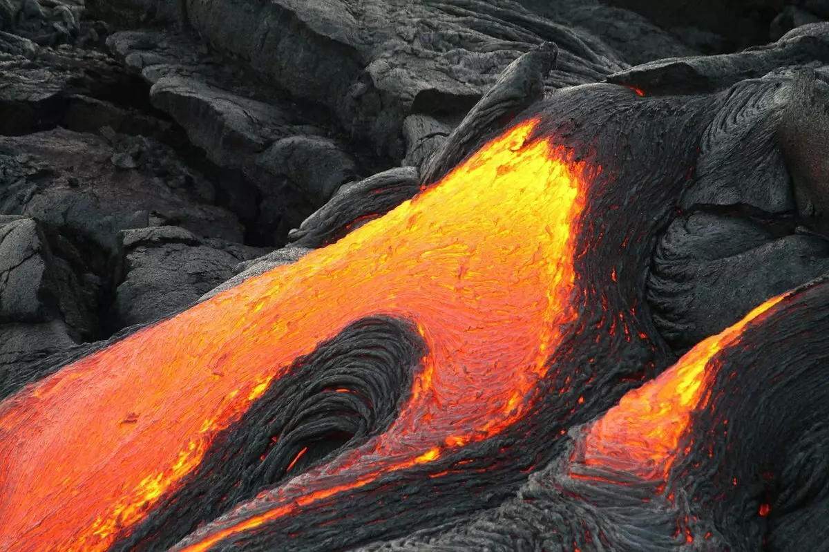 행성에서 가장 인기있는 용암을 발견했습니다