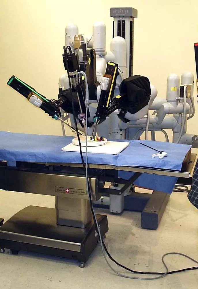 Surgeons Robots ukoll jagħmlu żbalji