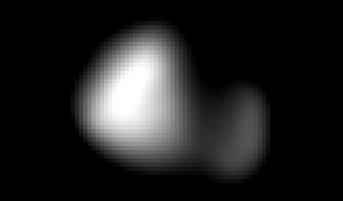 令人驚訝的是，第四個冥王星衛星呈現