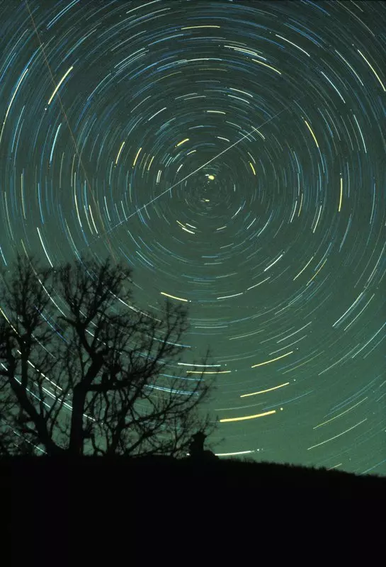 En la noche del 6 de mayo, se llevará a cabo la lluvia estrella.