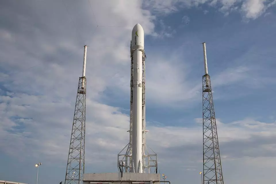 ເປີດຕົວ Falcon 9 Live