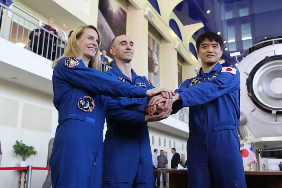 Նոր արշավախմբի ISS. Գործարկել կենդանի