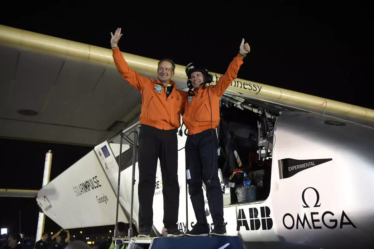 Solar Impulse 2 fullført rundt om i verden