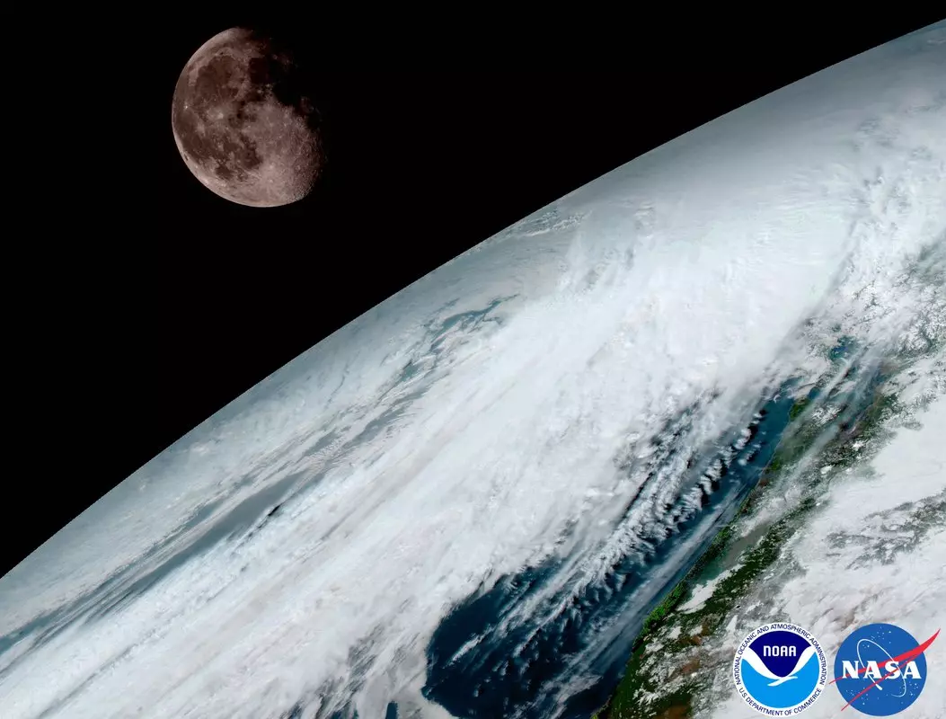 НАСА метеорологичния спътник изпрати първите снимки