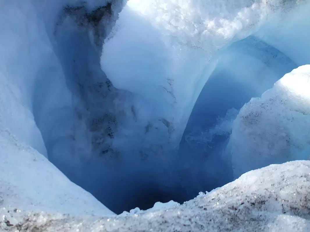 格陵兰冰盾将在本世纪中叶消失