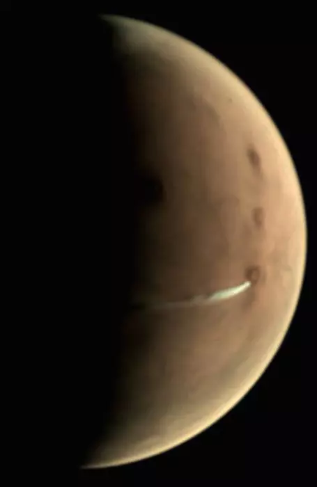 Ongewone wolk oor Mars Vulkaan: Waar het dit vandaan gekom?