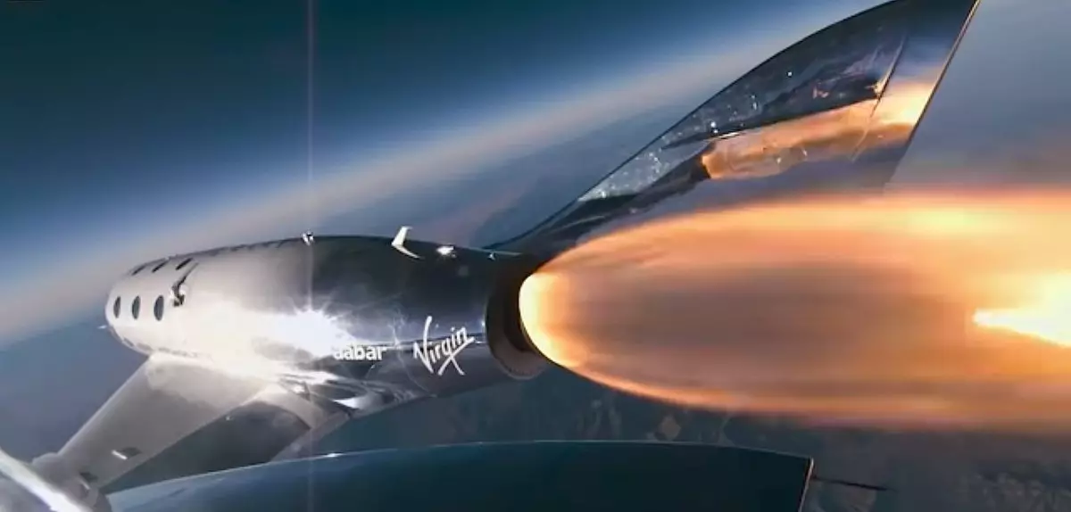 Virgin Galactic je najprej dosegel mejo s prostorom (vendar ni ravno)