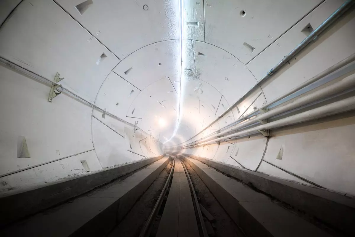 Subterrània teletransport: Màscara Ilon obrir el primer túnel sota de Los Angeles