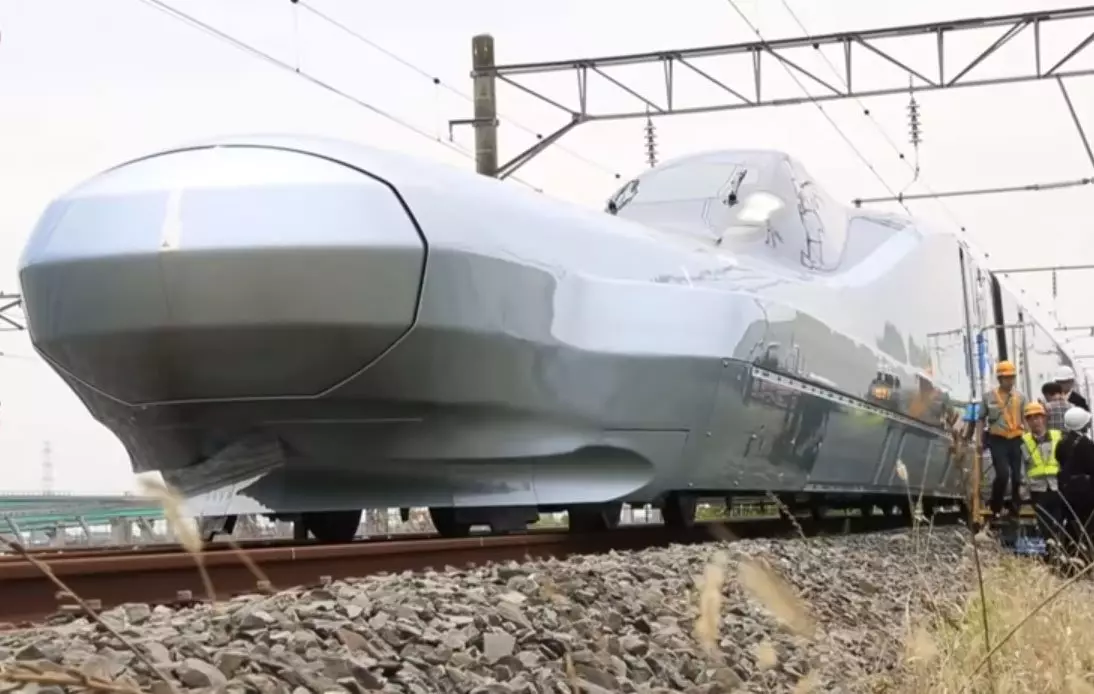 दुनिया की सबसे तेज ट्रेन क्या होगी: वीडियो परीक्षण