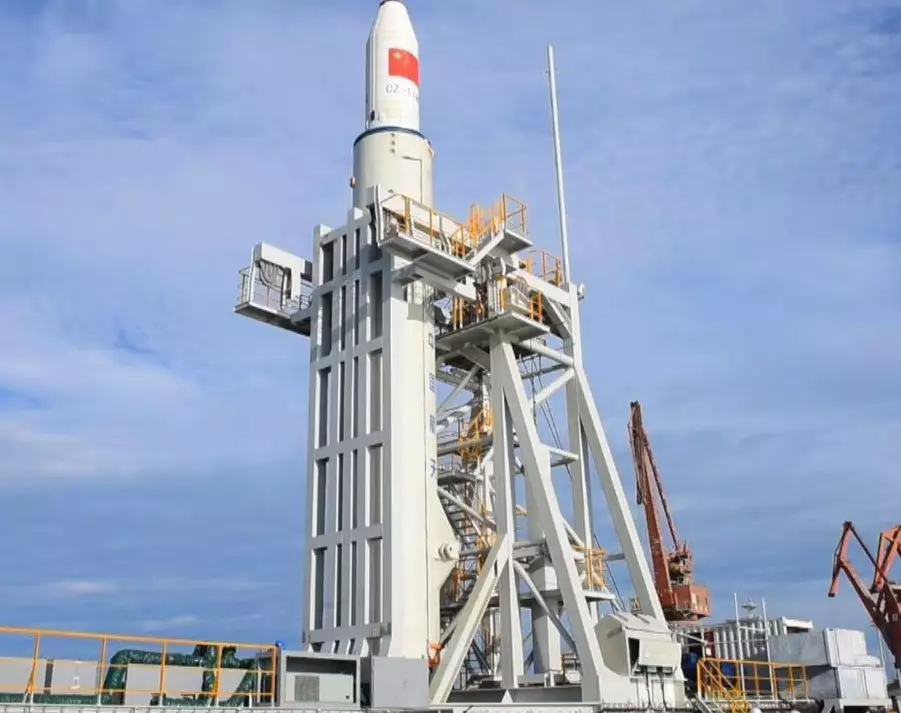 China idayambitsa rocket ndi chopola chopondera: Video