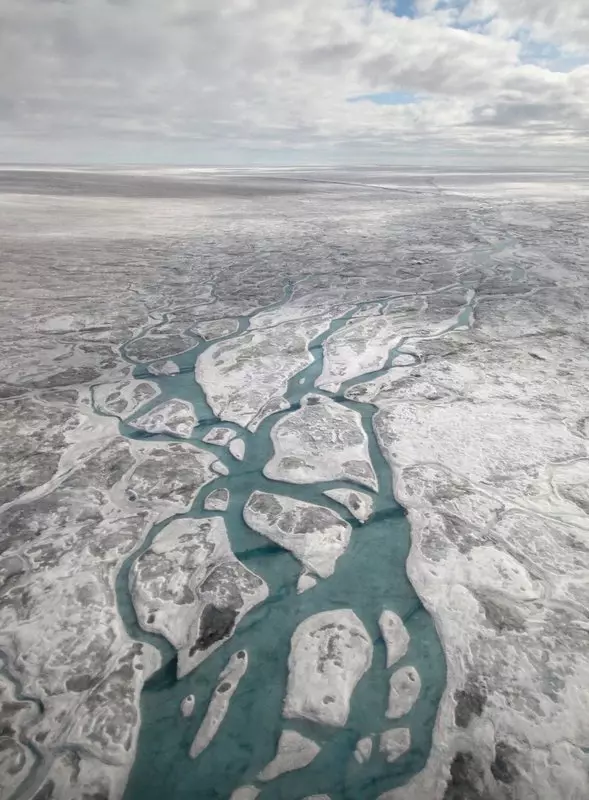 En Groenlandia, encontró 56 lagos desconocidos.