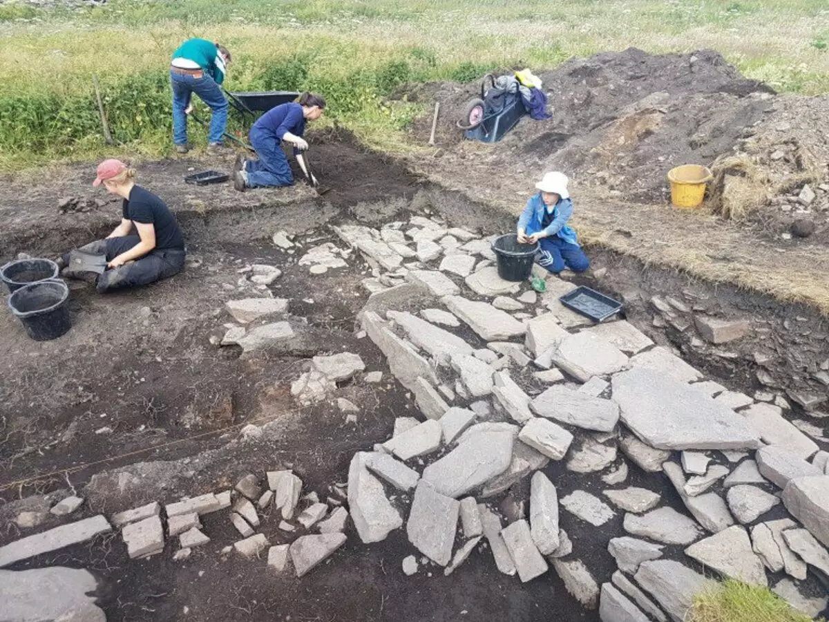 Skaill-Norse-Hall-Exposing-More-of-the-Northern-Wall-Credit-Uhi-Archaeology-Institute.jpg
