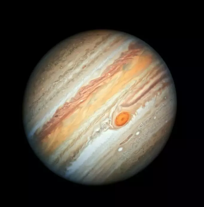 Wouj Spot diminye: foto nouvo nan Jipitè soti nan teleskòp la Hubble