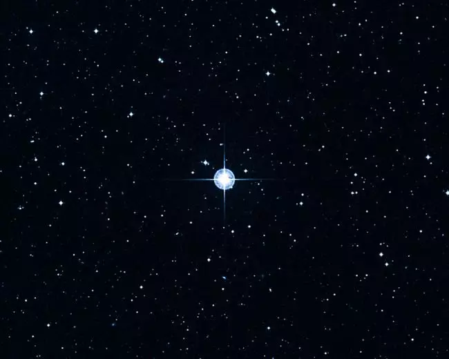MAFUsail - a estrela máis antiga ou o seu predecesor no universo?