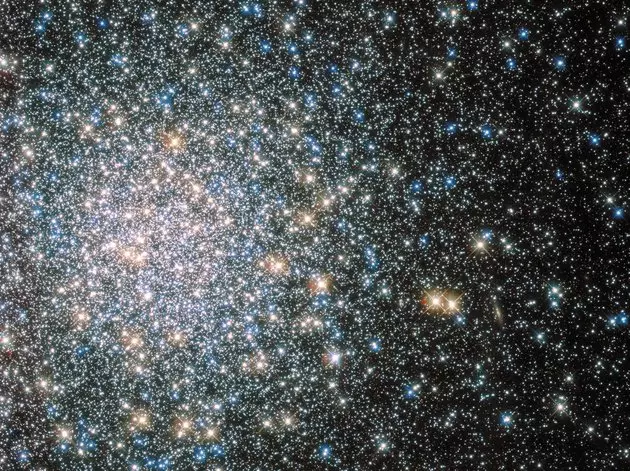 Nasa_Conal Cluster M5.