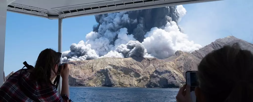 letusan vulkanik bodas Island