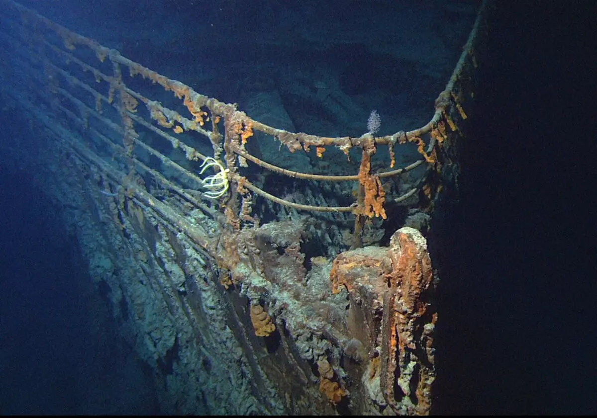 新的碰撞“泰坦尼克号”：披露了秘密持有的事件的细节