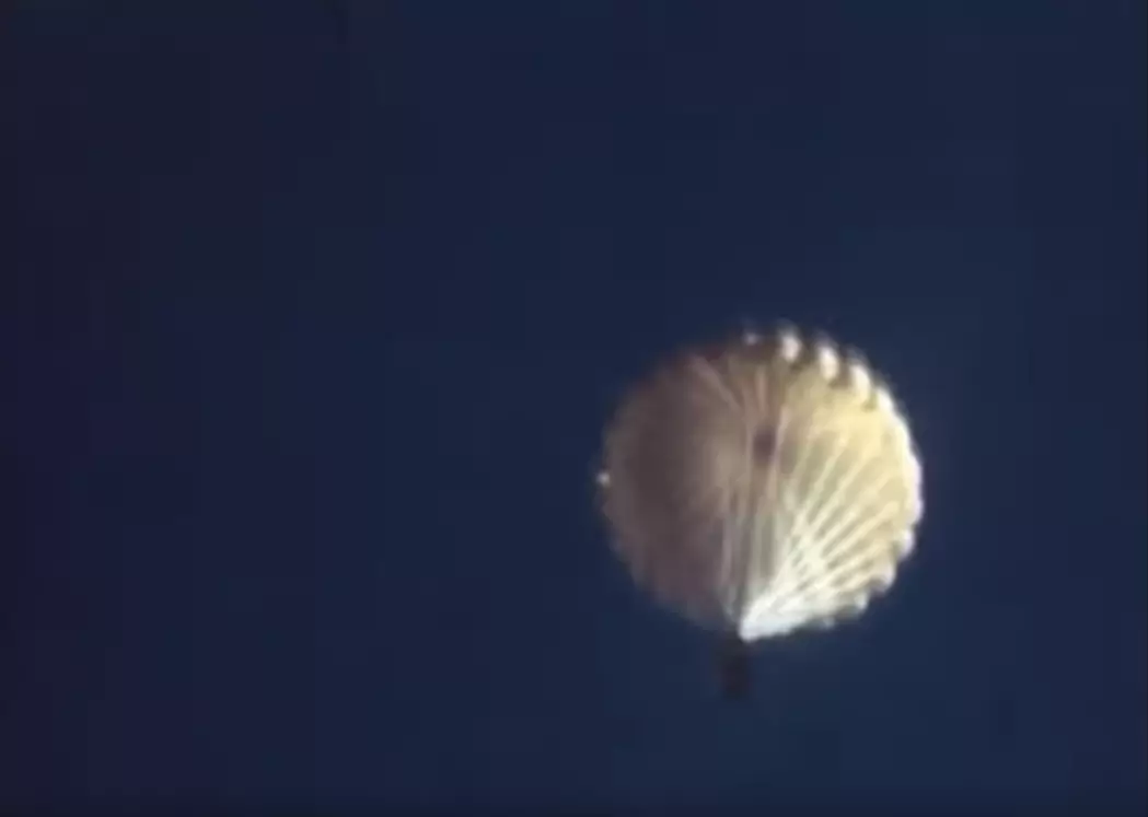 Bobra-parashutchilar: 1948 yilgi arxiv video