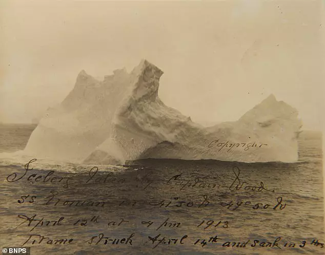 Nalezeno dříve neznámý záběr ledovce, tulking "Titanic"
