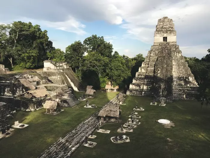 Pred več kot tisoč leti je Maya zapustil enega od njenih prestolnic, Tikal. Zdaj vemo zakaj