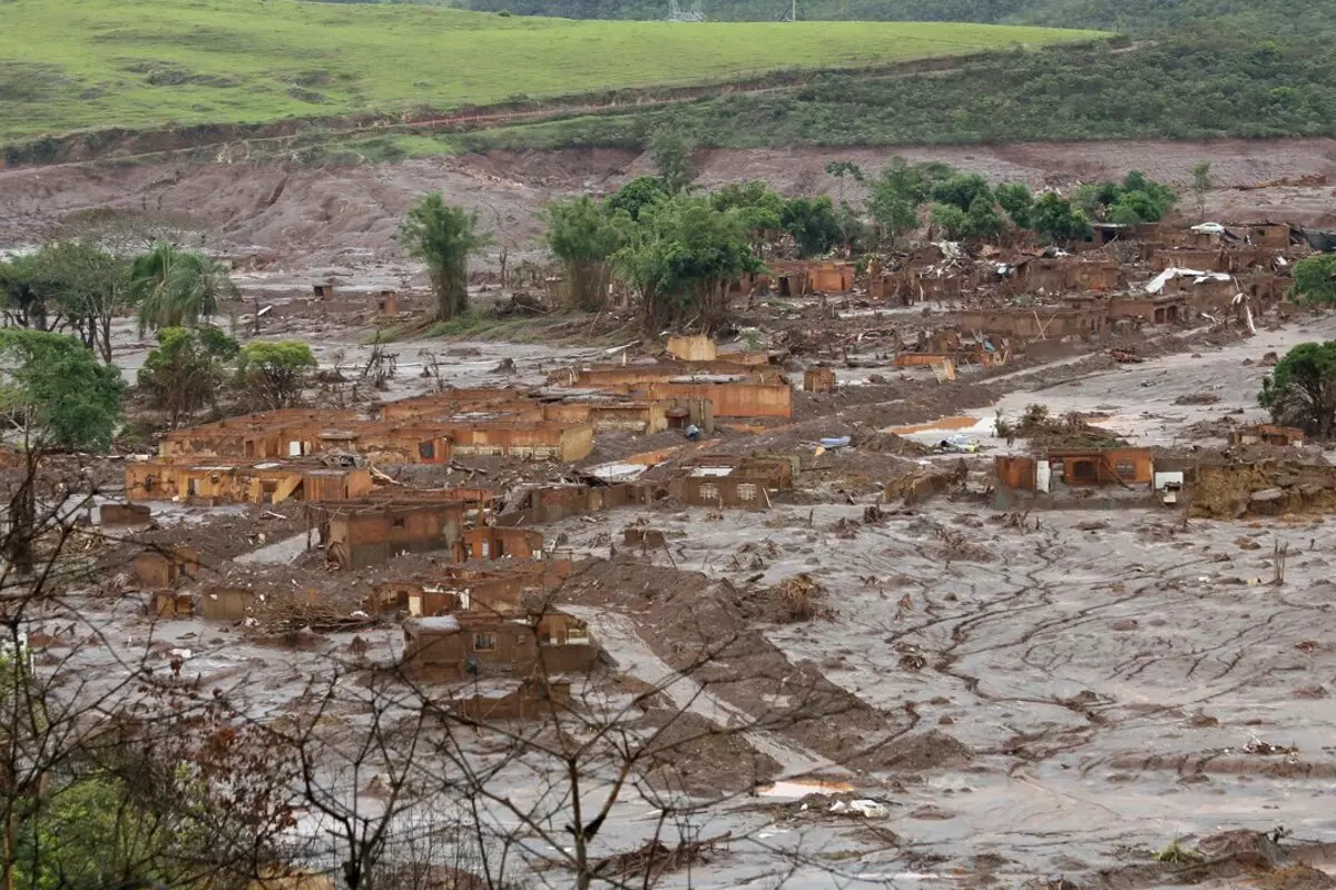 A auga infectada mata a todos os que viven no camiño cara ao Atlántico