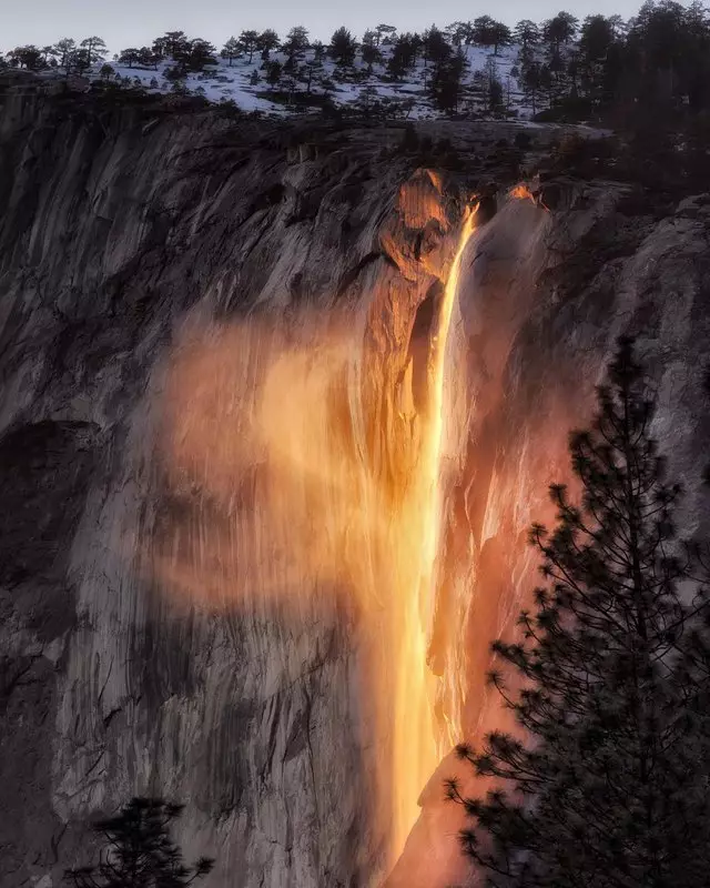 Foss í Yosemite breyttist í