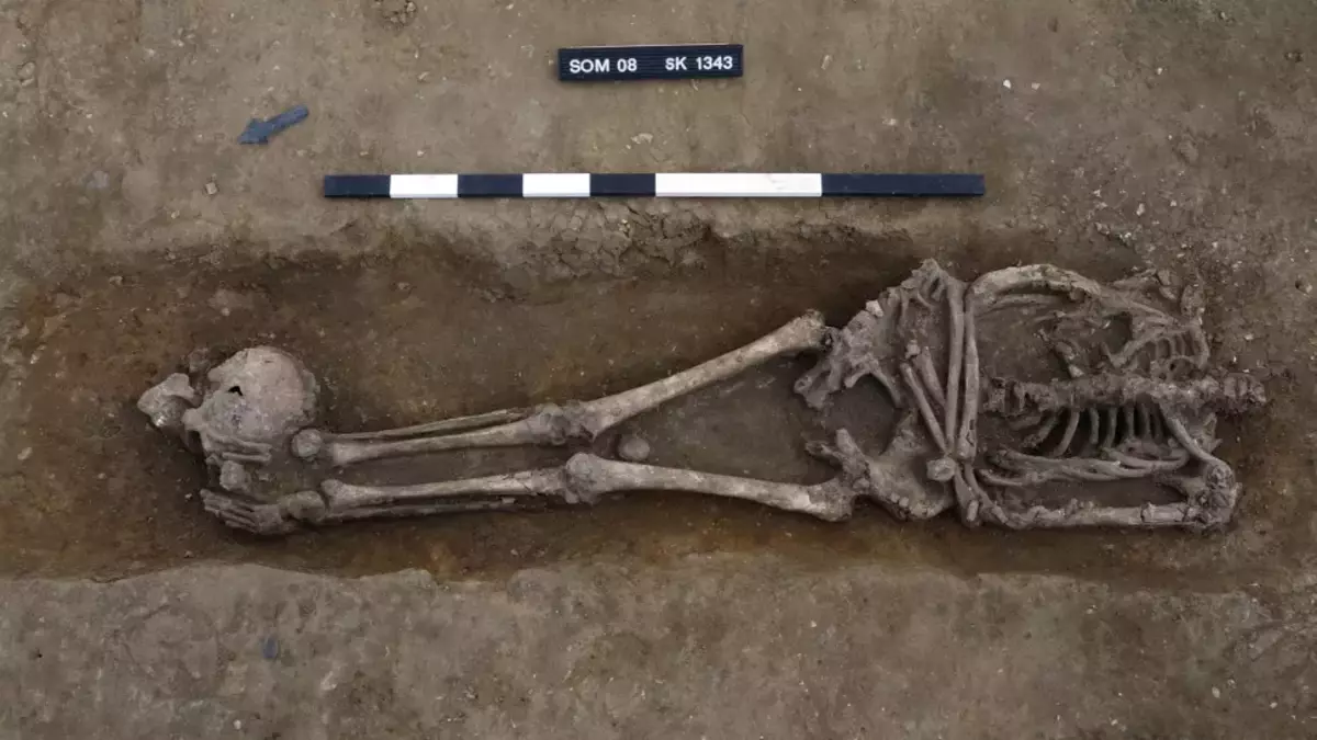 イギリスでは、脱顆状体で古代ローマの時代の17の埋葬を見つけました