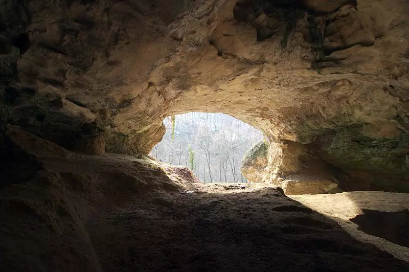 Karazan'olona telo no nipetraka tao Denisova Cave