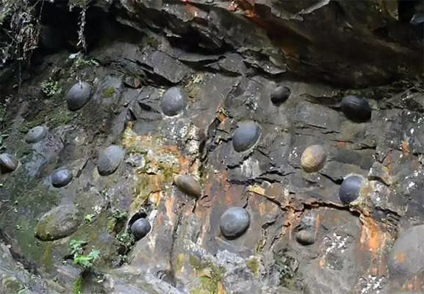 Rock non savka: fenómeno natural na provincia chinesa