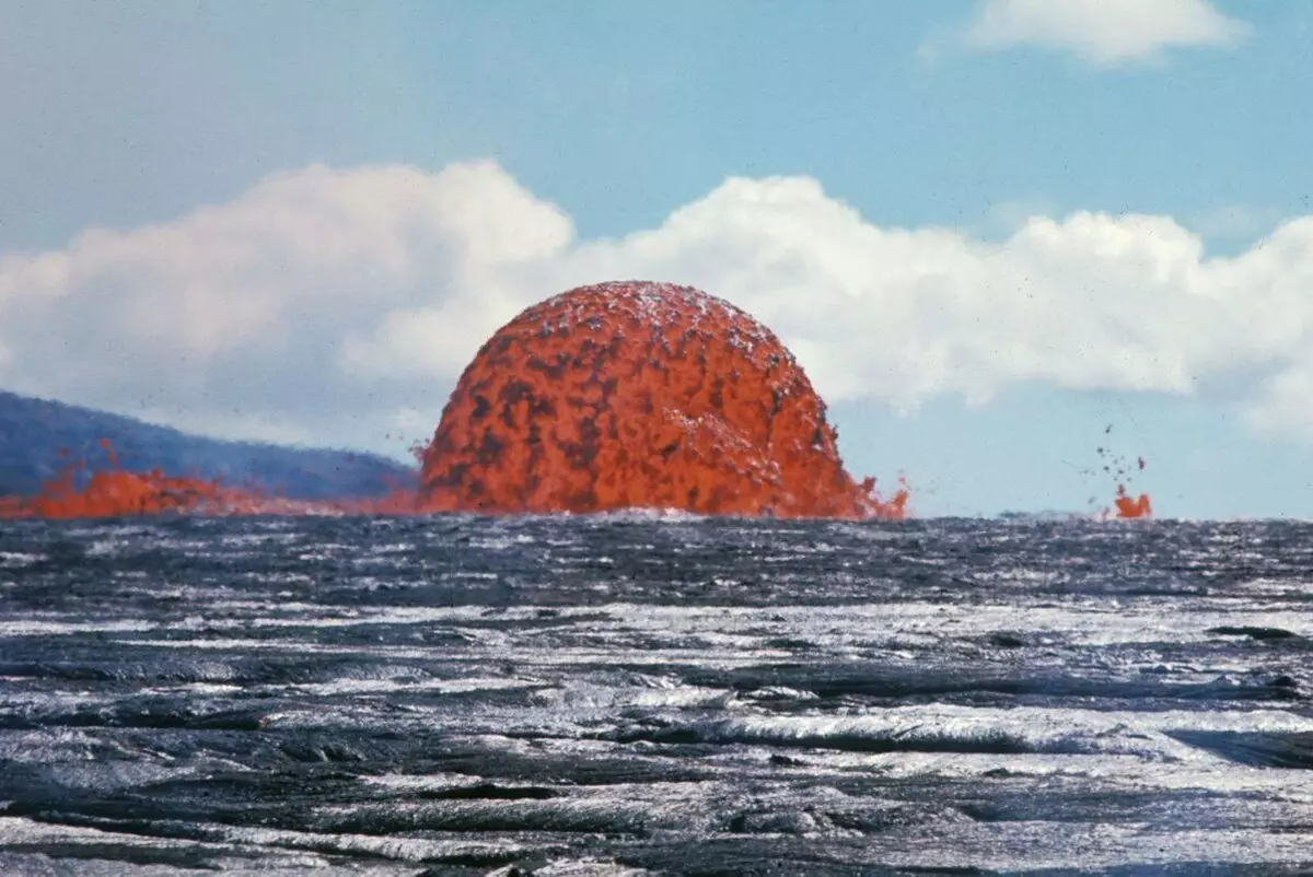 Omiran pubble Lava Volcano Kiloaua: Fọto Archival