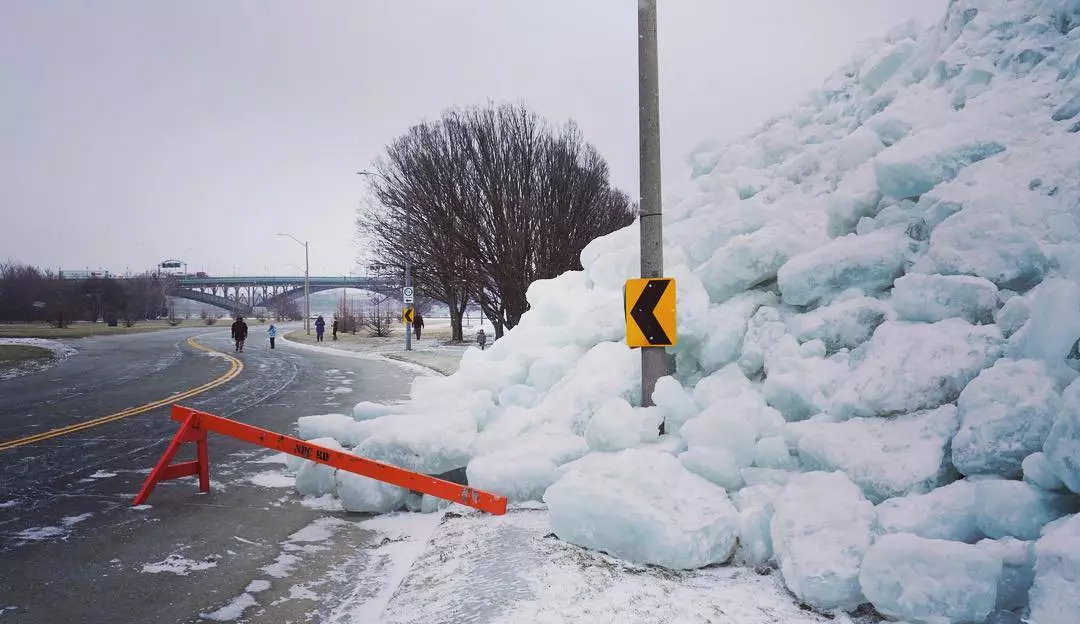 Canada ndi USA idagwa ayezi tsunami