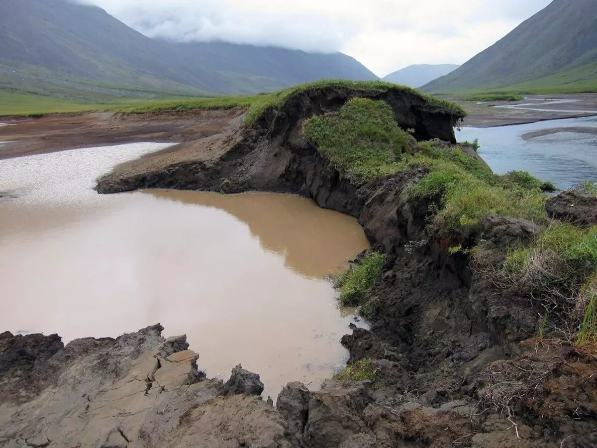 Cailleann an Rúis suas le 2.3 billiún dollar in aghaidh na bliana mar gheall ar leá permafrost