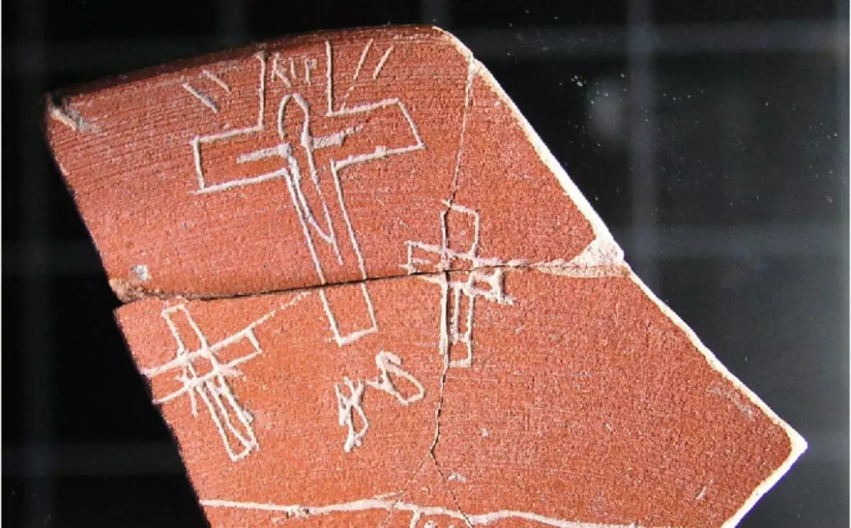Wëssenschaftler sinn fir de Fake vu Artefakte mam Crucifix beurteelt