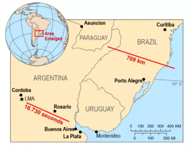 Lightning iwwer South Amerika fräi records zu Längt an Dauer