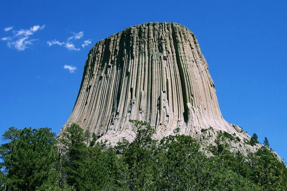 Devil Tower: L-Ewwel Monument Nazzjonali tal-Istati Uniti