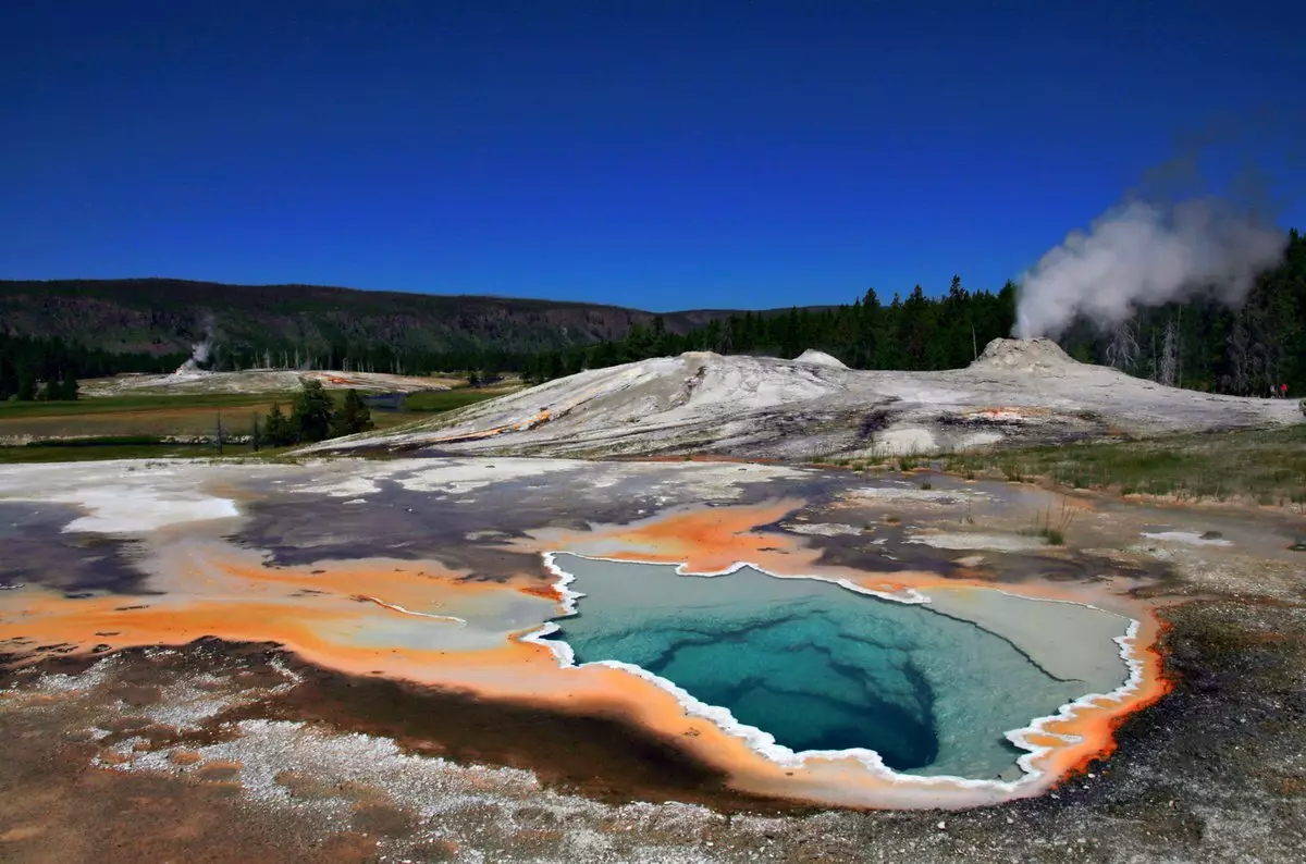 In Yellowstone gedurende 24 uur heeft 91 aardbeving opgetreden